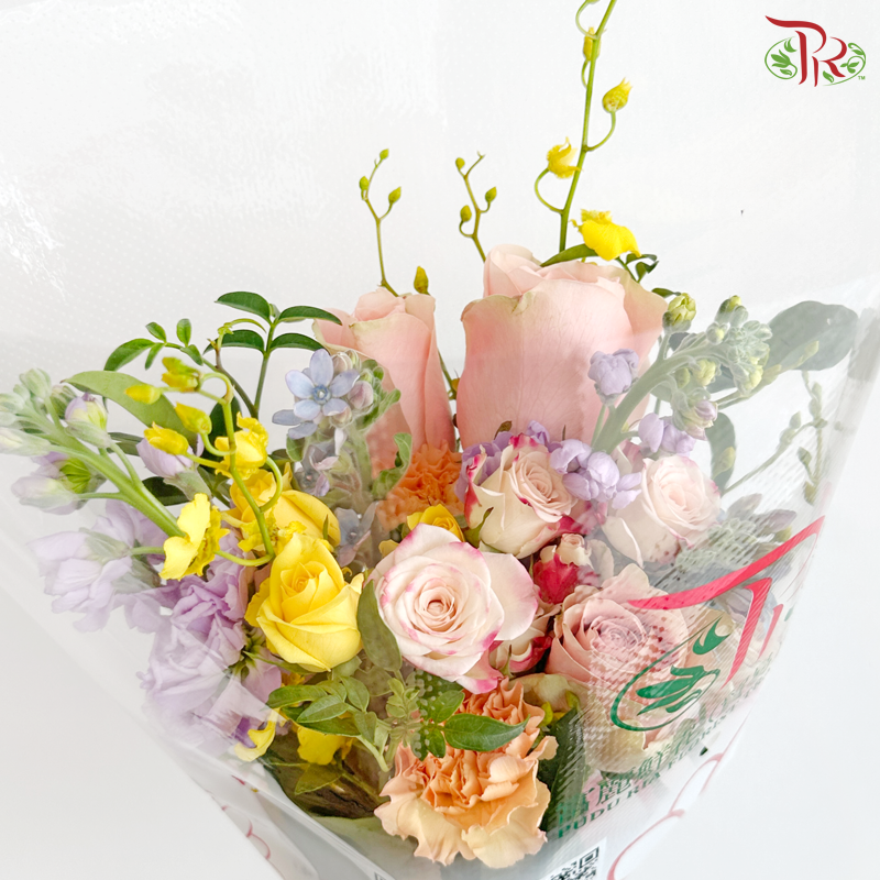 Signature Weekly Flower Bunch - Twinkle Fairy Garden (Medium Bunch ...